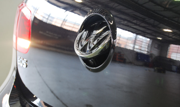 VW EOS Rear View Camera Installation Guide (2007-2015) – Eurozone Tuning